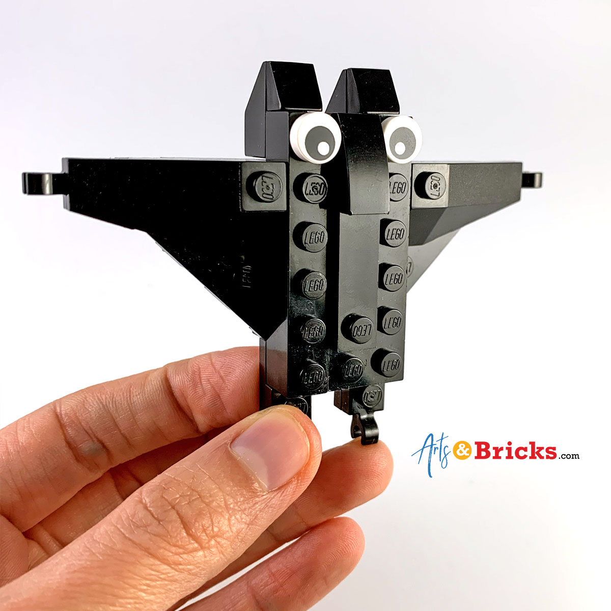 Build a Bat from LEGO bricks - Arts and Bricks